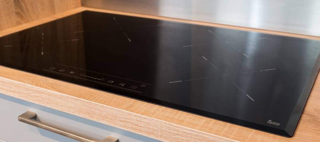 Que faire si les touches de la taque de cuisson ne répondent plus